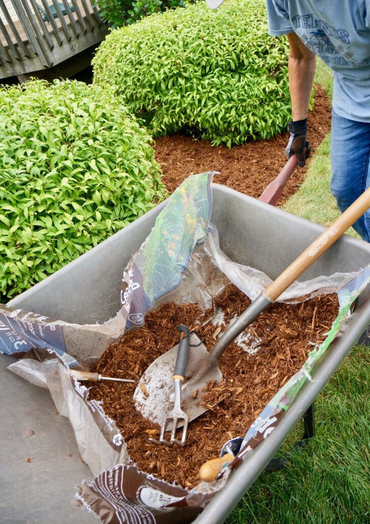 Mulching Services - Scotts Landscaping